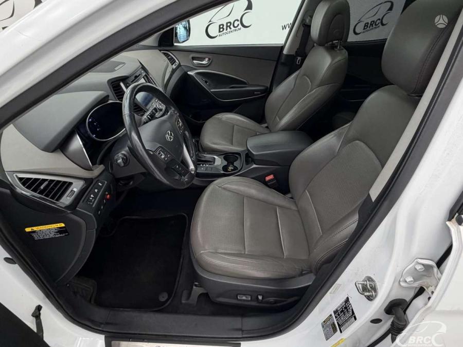 Balts Hyundai Santa Fe 2013 Viļņa, ar dzinēja tilpumu 2.36 L un nobraukumu 146 tūkst. km par 6500 €, foto 25 vietnē AUTOMOTO.COM.LV