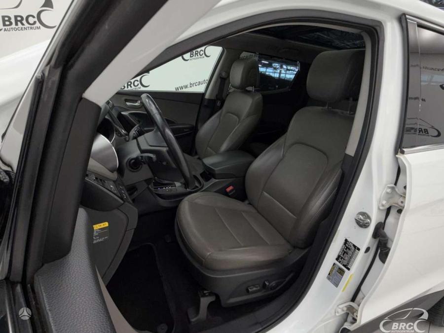Balts Hyundai Santa Fe 2013 Viļņa, ar dzinēja tilpumu 2.36 L un nobraukumu 146 tūkst. km par 6500 €, foto 27 vietnē AUTOMOTO.COM.LV