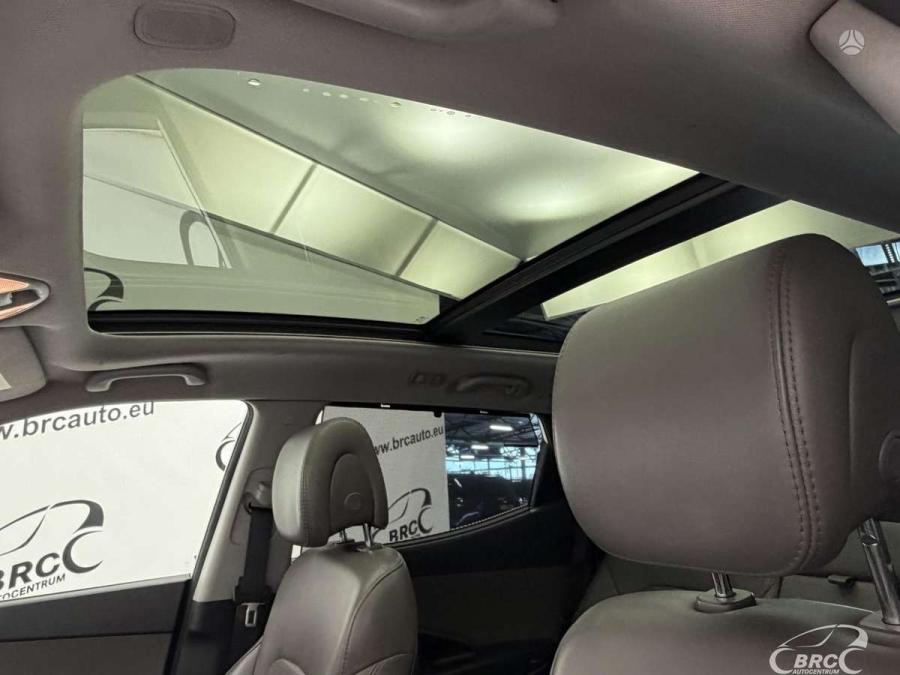 Balts Hyundai Santa Fe 2013 Viļņa, ar dzinēja tilpumu 2.36 L un nobraukumu 146 tūkst. km par 6500 €, foto 29 vietnē AUTOMOTO.COM.LV