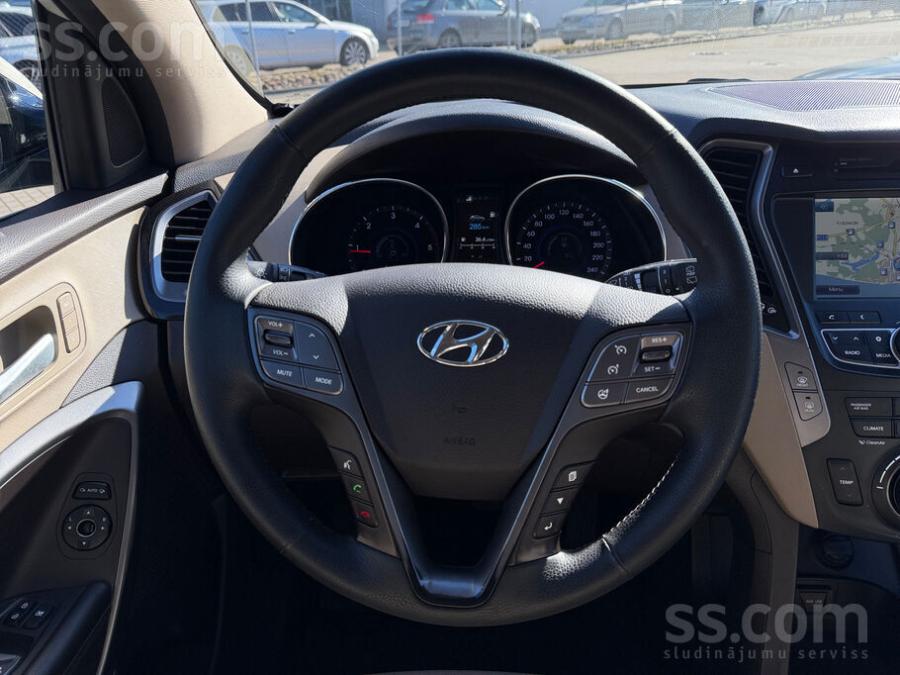 Balts Hyundai Santa Fe 2013 Liepāja, ar dzinēja tilpumu 2.20 L un nobraukumu 198 tūkst. km par 9400 €, foto 12 vietnē AUTOMOTO.COM.LV