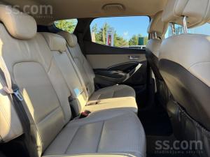 Balts Hyundai Santa Fe 2013 Liepāja, ar dzinēja tilpumu 2.20 L un nobraukumu 198 tūkst. km par 9400 €, foto 17 vietnē AUTOMOTO.COM.LV