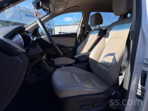 Balts Hyundai Santa Fe 2013 Liepāja, ar dzinēja tilpumu 2.20 L un nobraukumu 198 tūkst. km par 9400 €, foto 18 vietnē AUTOMOTO.COM.LV