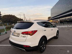Balts Hyundai Santa Fe 2013 Viļņa, ar dzinēja tilpumu 2.20 L un nobraukumu 274 tūkst. km par 10800 €, foto 3 vietnē AUTOMOTO.COM.LV