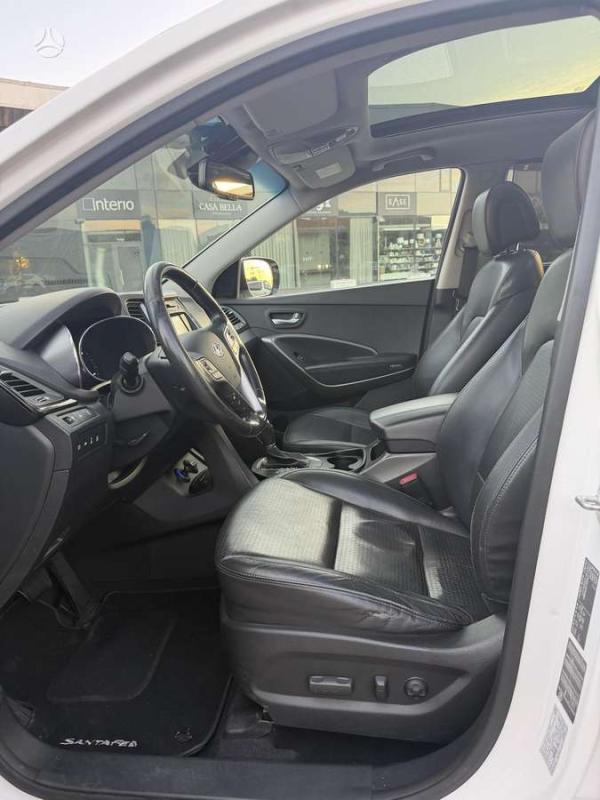 Balts Hyundai Santa Fe 2013 Viļņa, ar dzinēja tilpumu 2.20 L un nobraukumu 274 tūkst. km par 10800 €, foto 5 vietnē AUTOMOTO.COM.LV