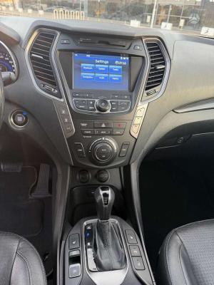 Balts Hyundai Santa Fe 2013 Viļņa, ar dzinēja tilpumu 2.20 L un nobraukumu 274 tūkst. km par 10800 €, foto 8 vietnē AUTOMOTO.COM.LV