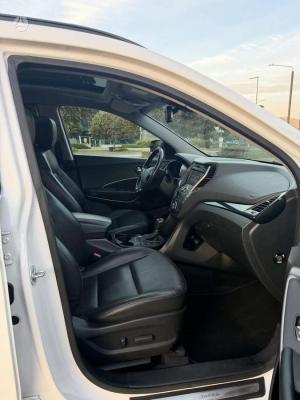 Balts Hyundai Santa Fe 2013 Viļņa, ar dzinēja tilpumu 2.20 L un nobraukumu 274 tūkst. km par 10800 €, foto 9 vietnē AUTOMOTO.COM.LV