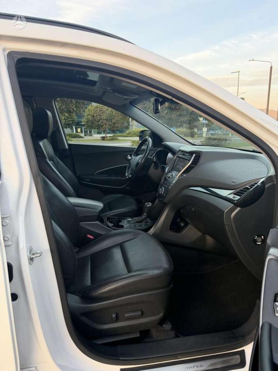 Balts Hyundai Santa Fe 2013 Viļņa, ar dzinēja tilpumu 2.20 L un nobraukumu 274 tūkst. km par 10800 €, foto 9 vietnē AUTOMOTO.COM.LV
