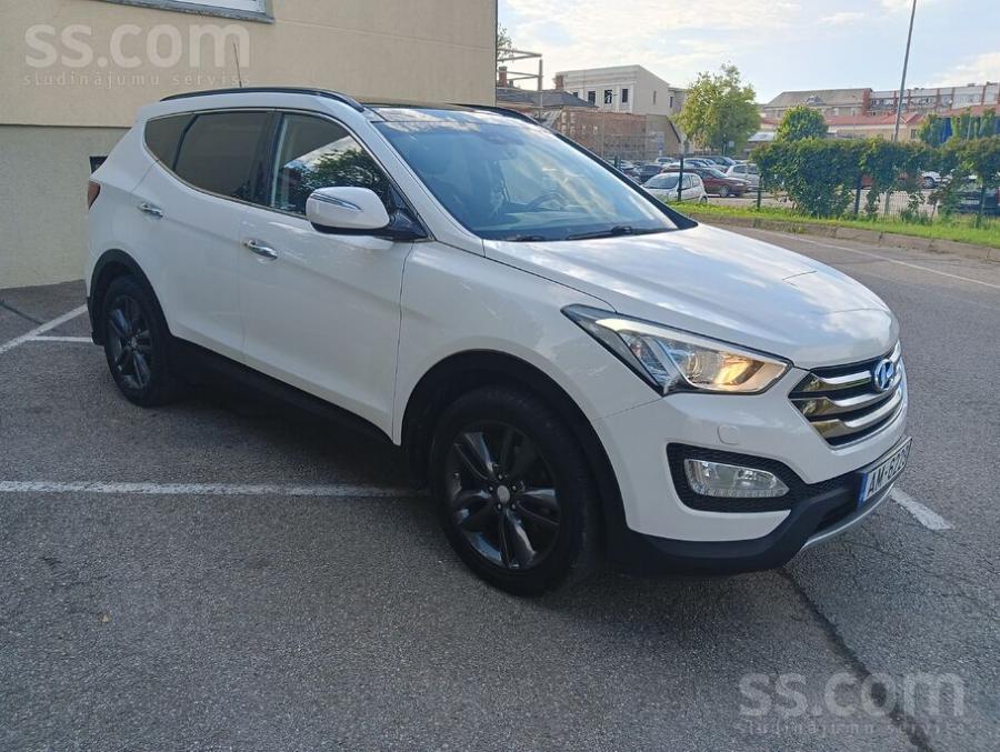 Balts Hyundai Santa Fe 2014 Jelgava, ar dzinēja tilpumu 2.20 L un nobraukumu 165 tūkst. km par 12500 €, foto 4 vietnē AUTOMOTO.COM.LV