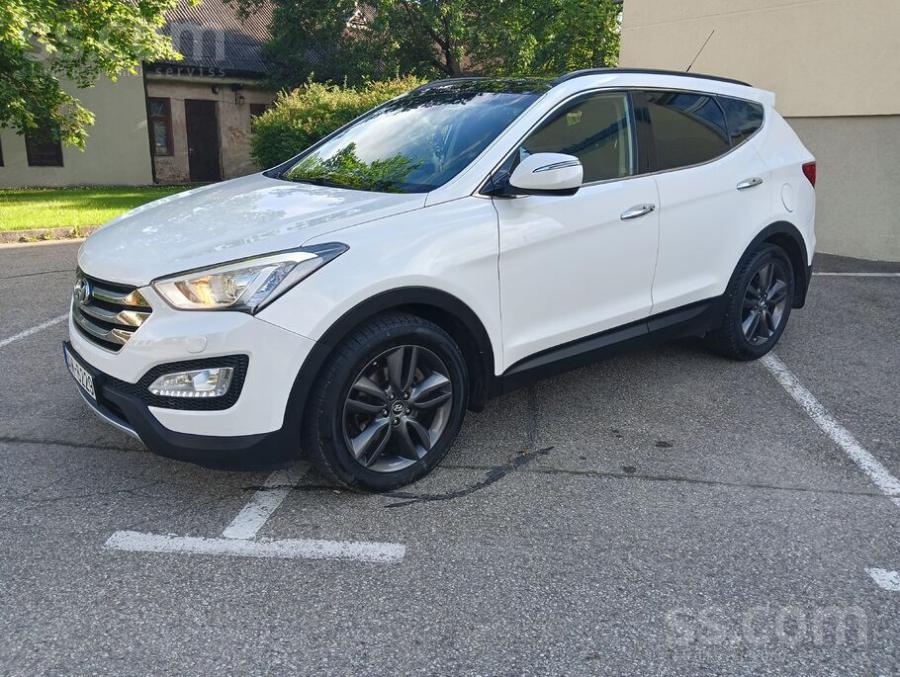 Balts Hyundai Santa Fe 2014 Jelgava, ar dzinēja tilpumu 2.20 L un nobraukumu 165 tūkst. km par 12500 €, foto 8 vietnē AUTOMOTO.COM.LV
