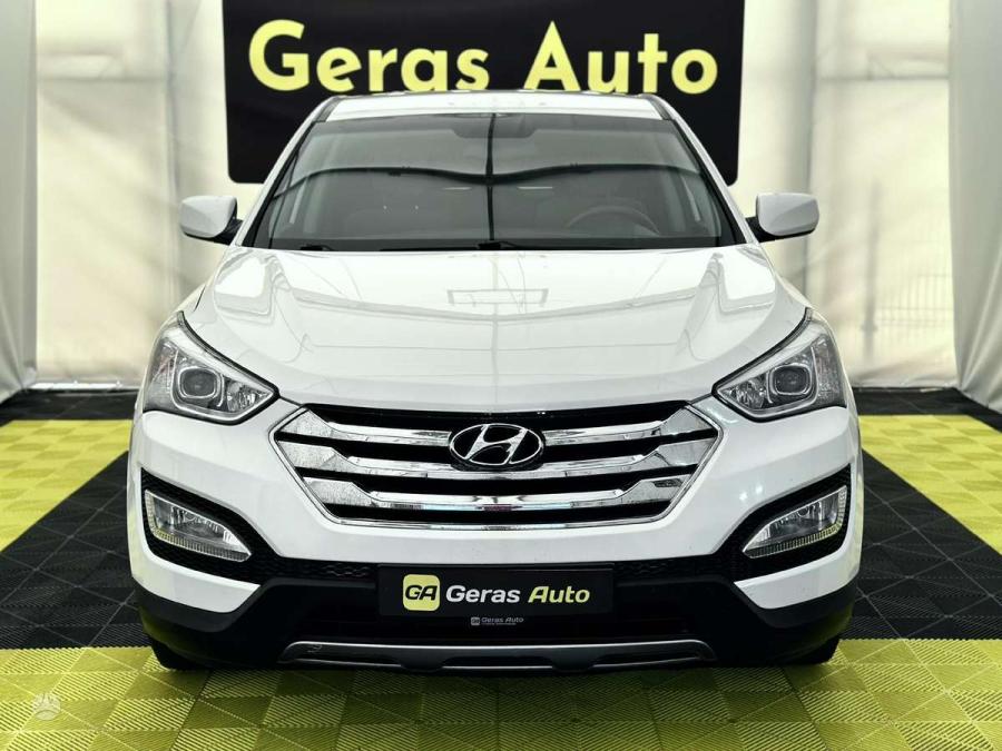 Balts Hyundai Santa Fe 2014 Viļņa, ar dzinēja tilpumu 2.40 L un nobraukumu 180 tūkst. km par 8350 €, foto 2 vietnē AUTOMOTO.COM.LV