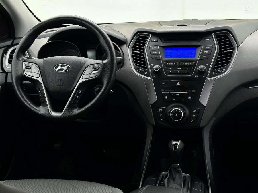 Balts Hyundai Santa Fe 2014 Viļņa, ar dzinēja tilpumu 2.40 L un nobraukumu 180 tūkst. km par 8350 €, foto 14 vietnē AUTOMOTO.COM.LV