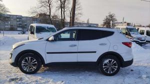 White Hyundai Santa Fe 2014 in Klaipeda, with an engine capacity of 2.20 L and mileage of 228 thousand km for 9950 €, photo 7 on AUTOMOTO.COM.LV