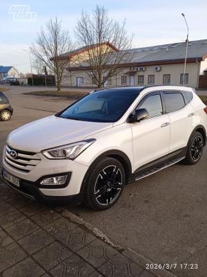 Balts Hyundai Santa Fe 2014 Marijampole, ar dzinēja tilpumu 2.20 L un nobraukumu 192 tūkst. km par 15000 €, foto  vietnē AUTOMOTO.COM.LV