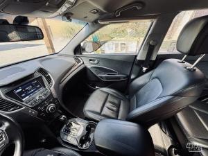 White Hyundai Santa Fe 2014 in Vilnius, with an engine capacity of 2.20 L and mileage of 124 thousand km for 10800 €, photo 9 on AUTOMOTO.COM.LV
