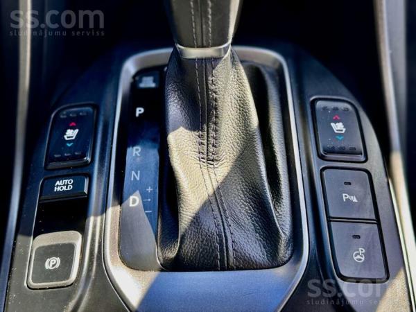 Balts Hyundai Santa Fe 2014 Rīga, ar dzinēja tilpumu 2.20 L un nobraukumu 125 tūkst. km par 12000 €, foto 10 vietnē AUTOMOTO.COM.LV
