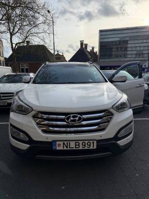 Balts Hyundai Santa Fe 2014 Klaipėda, ar dzinēja tilpumu 2.20 L un nobraukumu 200 tūkst. km par 9900 €, foto 3 vietnē AUTOMOTO.COM.LV