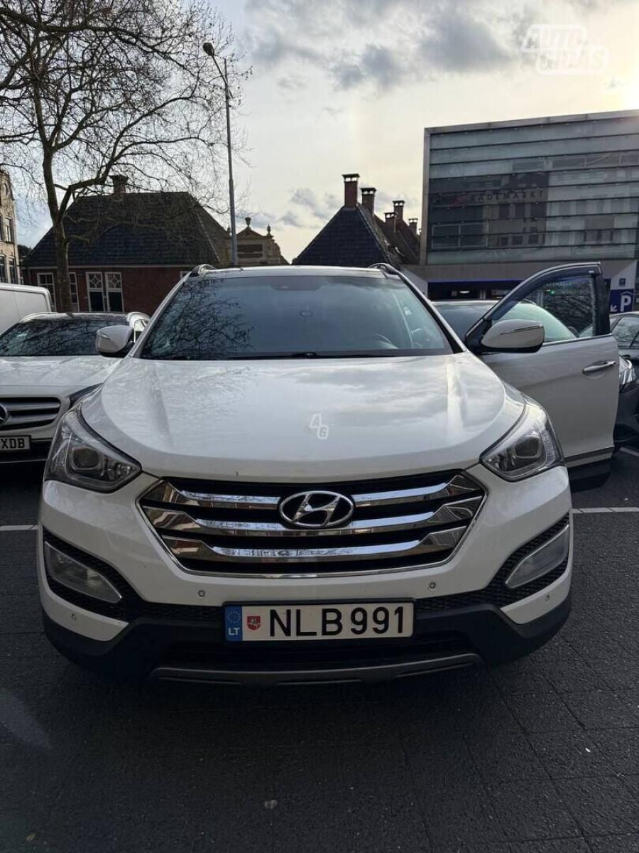 Balts Hyundai Santa Fe 2014 Klaipėda, ar dzinēja tilpumu 2.20 L un nobraukumu 200 tūkst. km par 9900 €, foto 3 vietnē AUTOMOTO.COM.LV