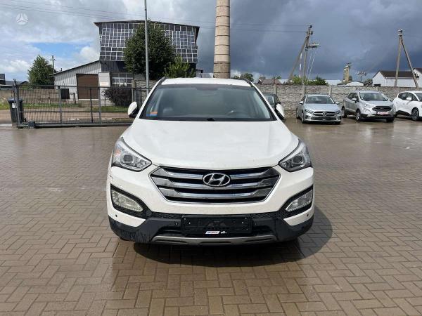 Balts Hyundai Santa Fe 2014 Tauragė, ar dzinēja tilpumu 2.00 L un nobraukumu 300 tūkst. km par 6800 €, foto 2 vietnē AUTOMOTO.COM.LV