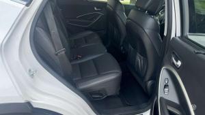 White Hyundai Santa Fe 2014 in Taurage, with an engine capacity of 2.20 L and mileage of 270 thousand km for 9100 €, photo 15 on AUTOMOTO.COM.LV