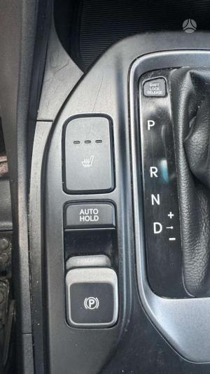 White Hyundai Santa Fe 2014 in Taurage, with an engine capacity of 2.20 L and mileage of 270 thousand km for 9100 €, photo 22 on AUTOMOTO.COM.LV