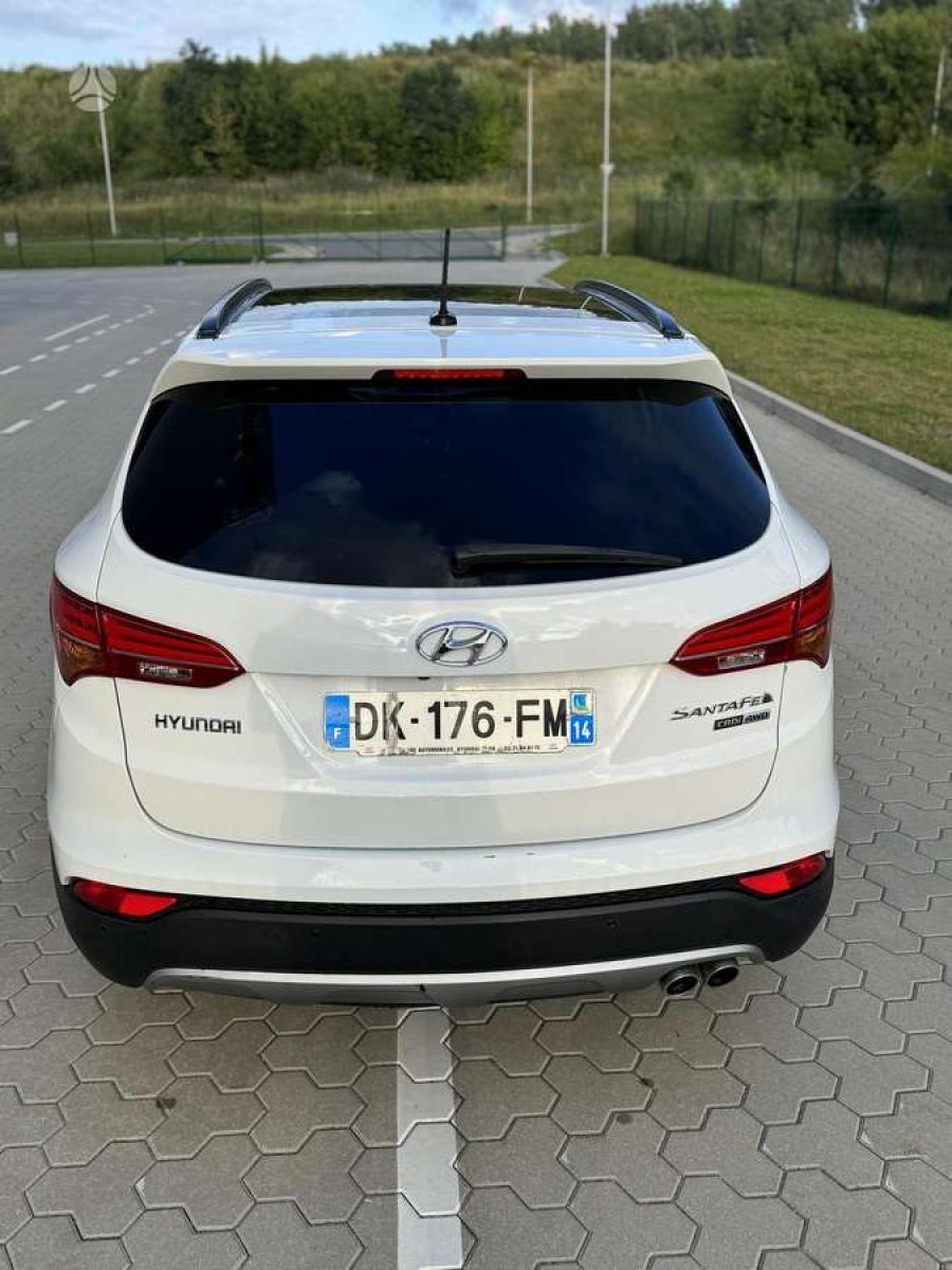 Balts Hyundai Santa Fe 2014 Viļņa, ar dzinēja tilpumu 2.20 L un nobraukumu 276 tūkst. km par 9100 €, foto 7 vietnē AUTOMOTO.COM.LV