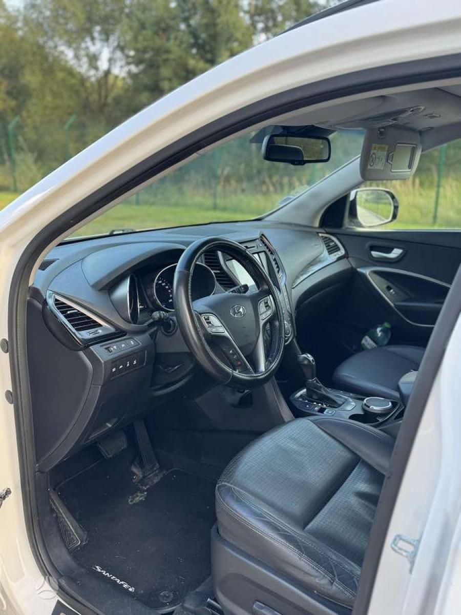 Balts Hyundai Santa Fe 2014 Viļņa, ar dzinēja tilpumu 2.20 L un nobraukumu 276 tūkst. km par 9100 €, foto 12 vietnē AUTOMOTO.COM.LV