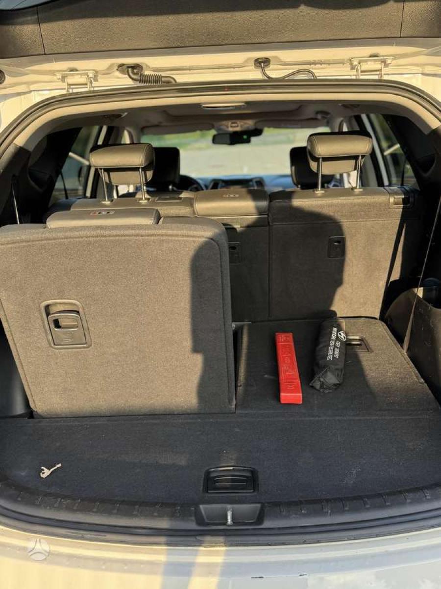 Balts Hyundai Santa Fe 2014 Viļņa, ar dzinēja tilpumu 2.20 L un nobraukumu 276 tūkst. km par 9100 €, foto 21 vietnē AUTOMOTO.COM.LV