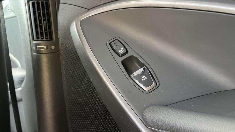 Balts Hyundai Santa Fe 2014 Ukmergė, ar dzinēja tilpumu 2.20 L un nobraukumu 300 tūkst. km par 7900 €, foto 17 vietnē AUTOMOTO.COM.LV