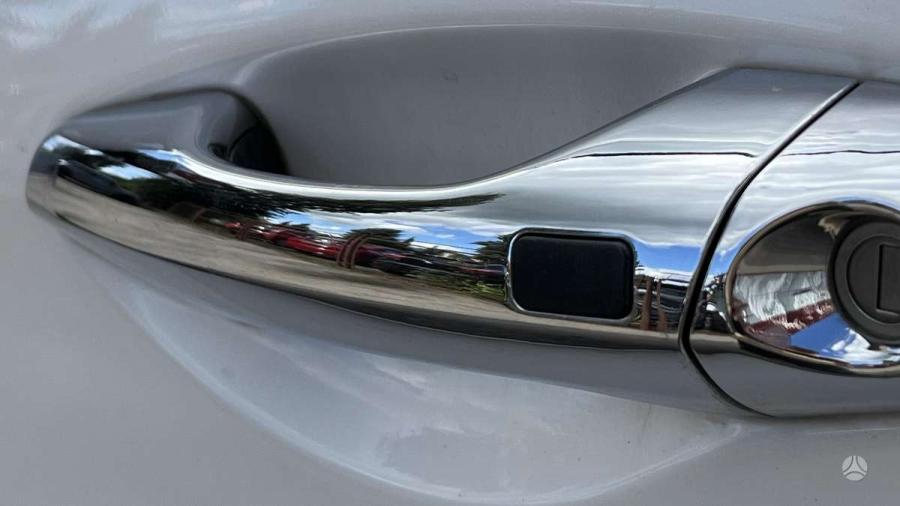 Balts Hyundai Santa Fe 2014 Ukmergė, ar dzinēja tilpumu 2.20 L un nobraukumu 300 tūkst. km par 7900 €, foto 18 vietnē AUTOMOTO.COM.LV