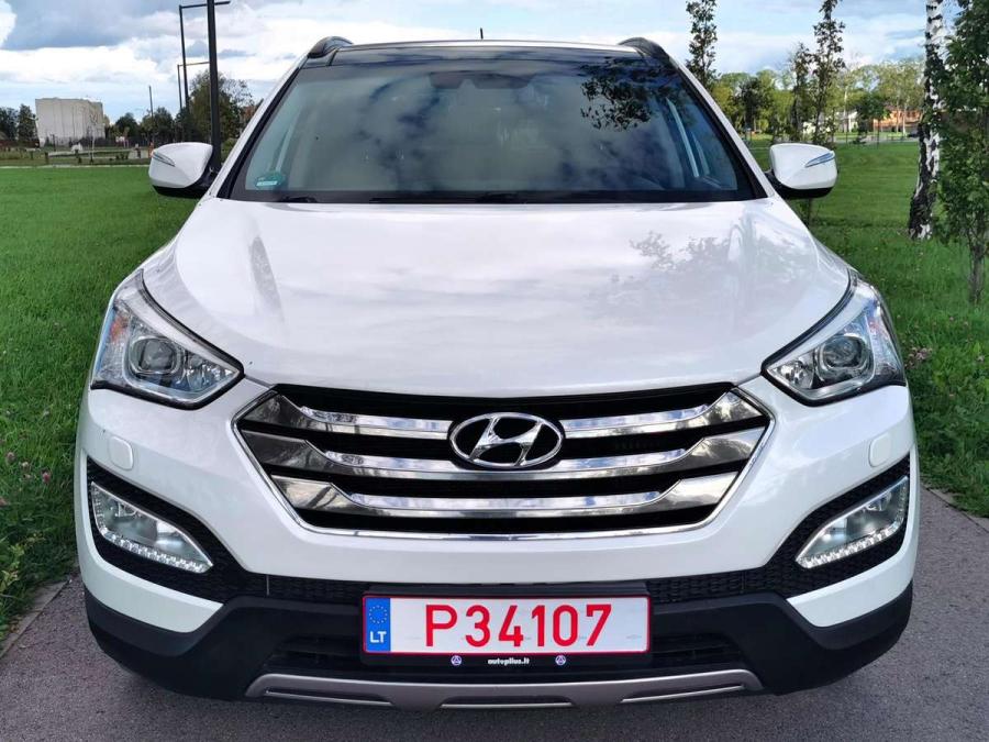 Balts Hyundai Santa Fe 2014 Ukmergė, ar dzinēja tilpumu 2.20 L un nobraukumu 220 tūkst. km par 9600 €, foto 1 vietnē AUTOMOTO.COM.LV
