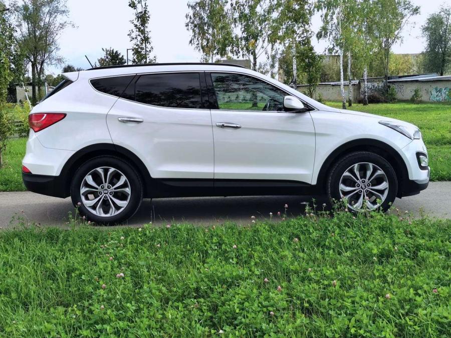 Balts Hyundai Santa Fe 2014 Ukmergė, ar dzinēja tilpumu 2.20 L un nobraukumu 220 tūkst. km par 9600 €, foto 8 vietnē AUTOMOTO.COM.LV