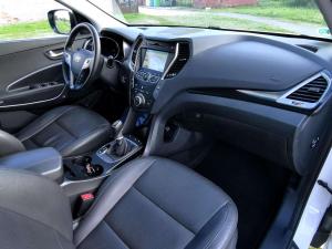 Balts Hyundai Santa Fe 2014 Ukmergė, ar dzinēja tilpumu 2.20 L un nobraukumu 220 tūkst. km par 9600 €, foto 13 vietnē AUTOMOTO.COM.LV