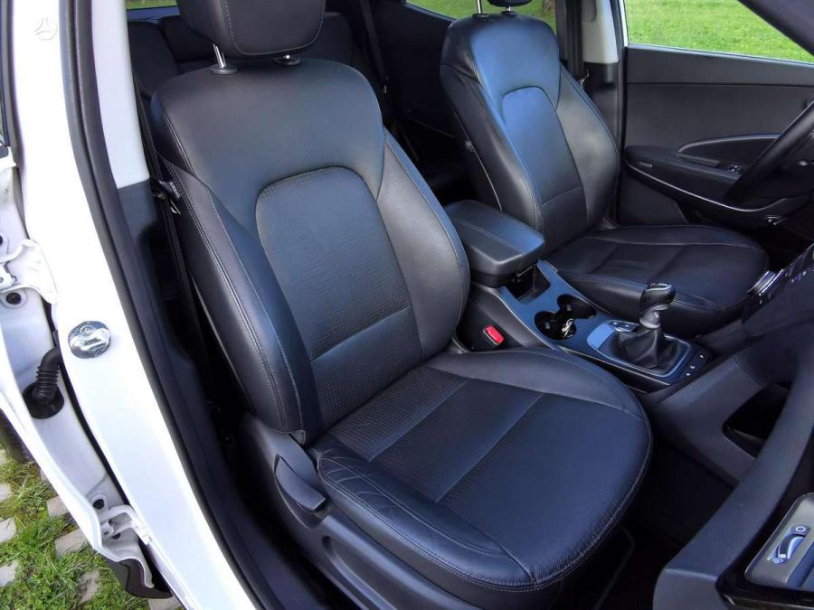Balts Hyundai Santa Fe 2014 Ukmergė, ar dzinēja tilpumu 2.20 L un nobraukumu 220 tūkst. km par 9600 €, foto 14 vietnē AUTOMOTO.COM.LV