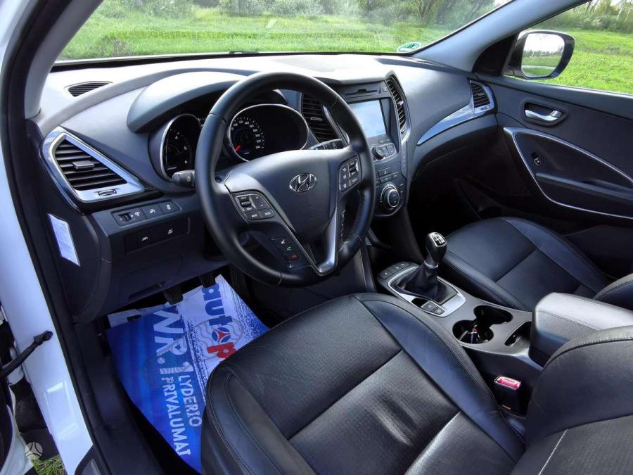 Balts Hyundai Santa Fe 2014 Ukmergė, ar dzinēja tilpumu 2.20 L un nobraukumu 220 tūkst. km par 9600 €, foto 17 vietnē AUTOMOTO.COM.LV