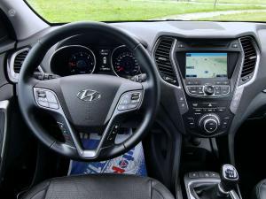 Balts Hyundai Santa Fe 2014 Ukmergė, ar dzinēja tilpumu 2.20 L un nobraukumu 220 tūkst. km par 9600 €, foto 21 vietnē AUTOMOTO.COM.LV