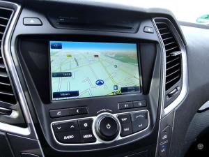 Balts Hyundai Santa Fe 2014 Ukmergė, ar dzinēja tilpumu 2.20 L un nobraukumu 220 tūkst. km par 9600 €, foto 25 vietnē AUTOMOTO.COM.LV