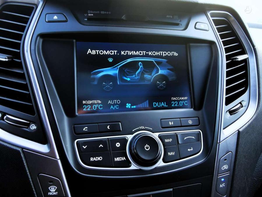 Balts Hyundai Santa Fe 2014 Ukmergė, ar dzinēja tilpumu 2.20 L un nobraukumu 220 tūkst. km par 9600 €, foto 29 vietnē AUTOMOTO.COM.LV