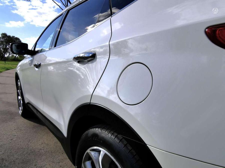 Balts Hyundai Santa Fe 2014 Ukmergė, ar dzinēja tilpumu 2.20 L un nobraukumu 220 tūkst. km par 9600 €, foto 56 vietnē AUTOMOTO.COM.LV