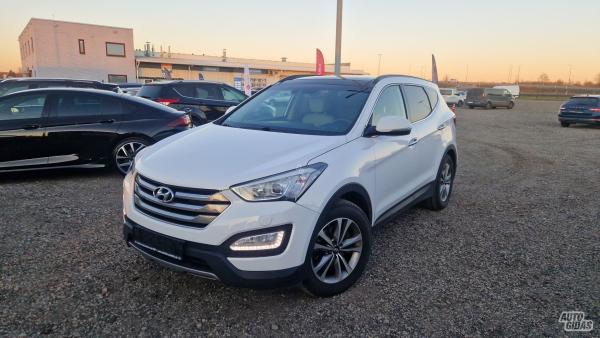 Balts Hyundai Santa Fe 2015 Marijampole, ar dzinēja tilpumu 2.20 L un nobraukumu 230 tūkst. km par 11500 €, foto 1 vietnē AUTOMOTO.COM.LV