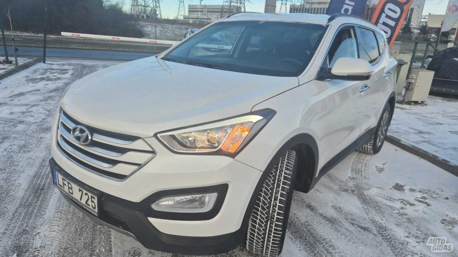 Balts Hyundai Santa Fe 2015 Kauņa, ar dzinēja tilpumu 2.00 L un nobraukumu 106 tūkst. km par 12500 €, foto 1 vietnē AUTOMOTO.COM.LV