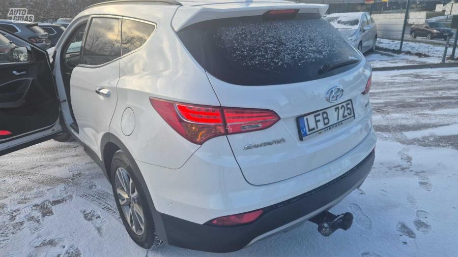 Balts Hyundai Santa Fe 2015 Kauņa, ar dzinēja tilpumu 2.00 L un nobraukumu 106 tūkst. km par 12500 €, foto 7 vietnē AUTOMOTO.COM.LV