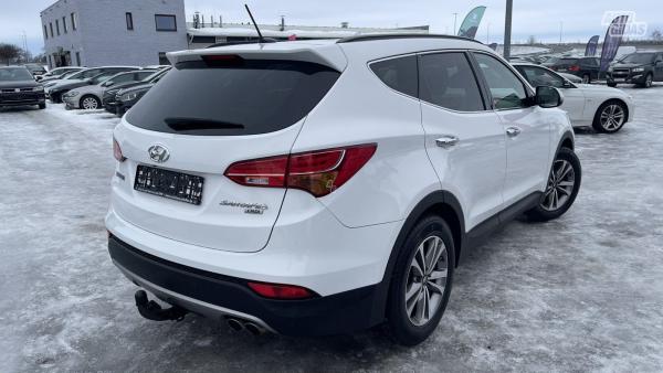 Balts Hyundai Santa Fe 2015 Marijampole, ar dzinēja tilpumu 2.20 L un nobraukumu 230 tūkst. km par 10800 €, foto 5 vietnē AUTOMOTO.COM.LV