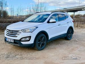 White Hyundai Santa Fe 2015 in Tallinn, with an engine capacity of 2.20 L and mileage of 197 thousand km for 11500 €, photo  on AUTOMOTO.COM.LV