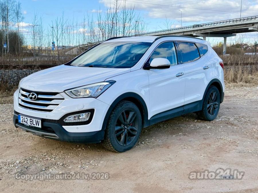 Balts Hyundai Santa Fe 2015 Tallina, ar dzinēja tilpumu 2.20 L un nobraukumu 197 tūkst. km par 11500 €, foto 1 vietnē AUTOMOTO.COM.LV