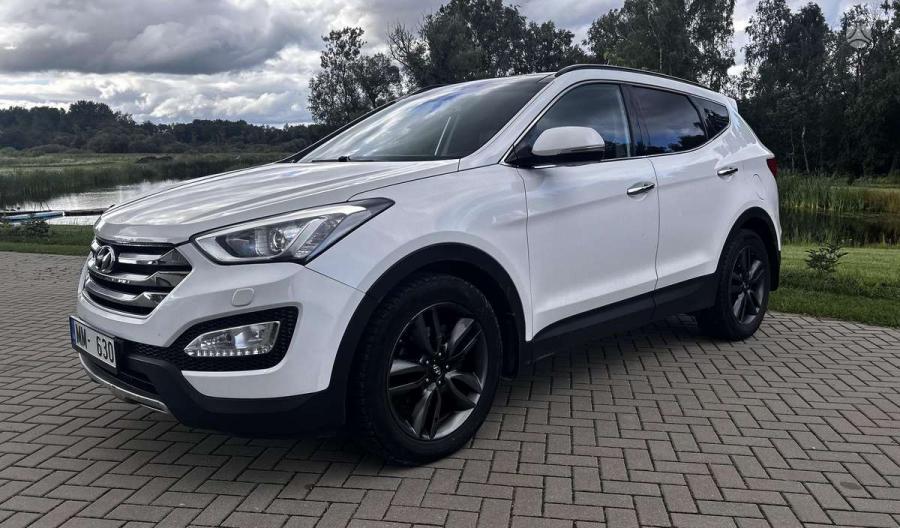 Balts Hyundai Santa Fe 2015 Utena, ar dzinēja tilpumu 2.20 L un nobraukumu 293 tūkst. km par 10300 €, foto 5 vietnē AUTOMOTO.COM.LV