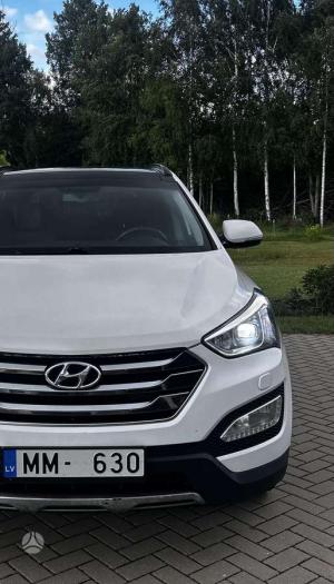 Balts Hyundai Santa Fe 2015 Utena, ar dzinēja tilpumu 2.20 L un nobraukumu 293 tūkst. km par 10300 €, foto 9 vietnē AUTOMOTO.COM.LV