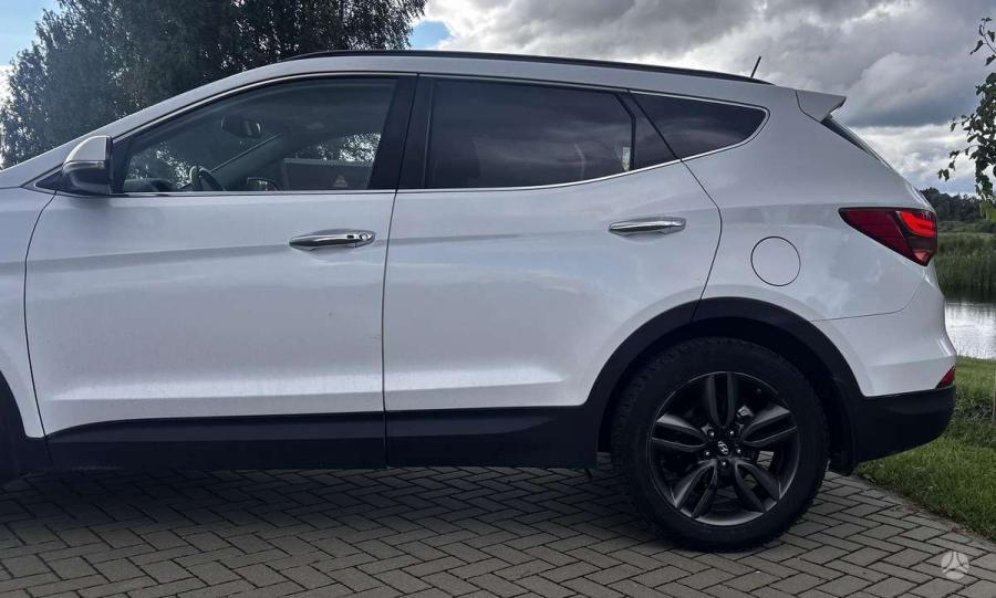 Balts Hyundai Santa Fe 2015 Utena, ar dzinēja tilpumu 2.20 L un nobraukumu 293 tūkst. km par 10300 €, foto 12 vietnē AUTOMOTO.COM.LV