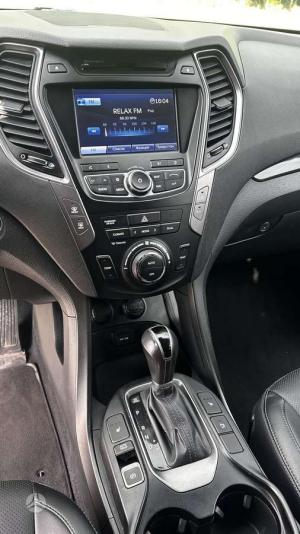 Balts Hyundai Santa Fe 2015 Utena, ar dzinēja tilpumu 2.20 L un nobraukumu 293 tūkst. km par 10300 €, foto 22 vietnē AUTOMOTO.COM.LV