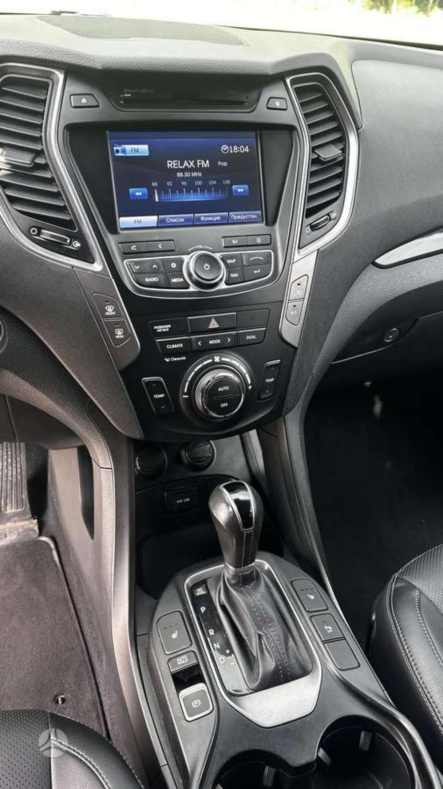 Balts Hyundai Santa Fe 2015 Utena, ar dzinēja tilpumu 2.20 L un nobraukumu 293 tūkst. km par 10300 €, foto 22 vietnē AUTOMOTO.COM.LV