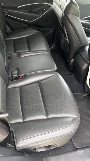 Balts Hyundai Santa Fe 2015 Utena, ar dzinēja tilpumu 2.20 L un nobraukumu 293 tūkst. km par 10300 €, foto 28 vietnē AUTOMOTO.COM.LV